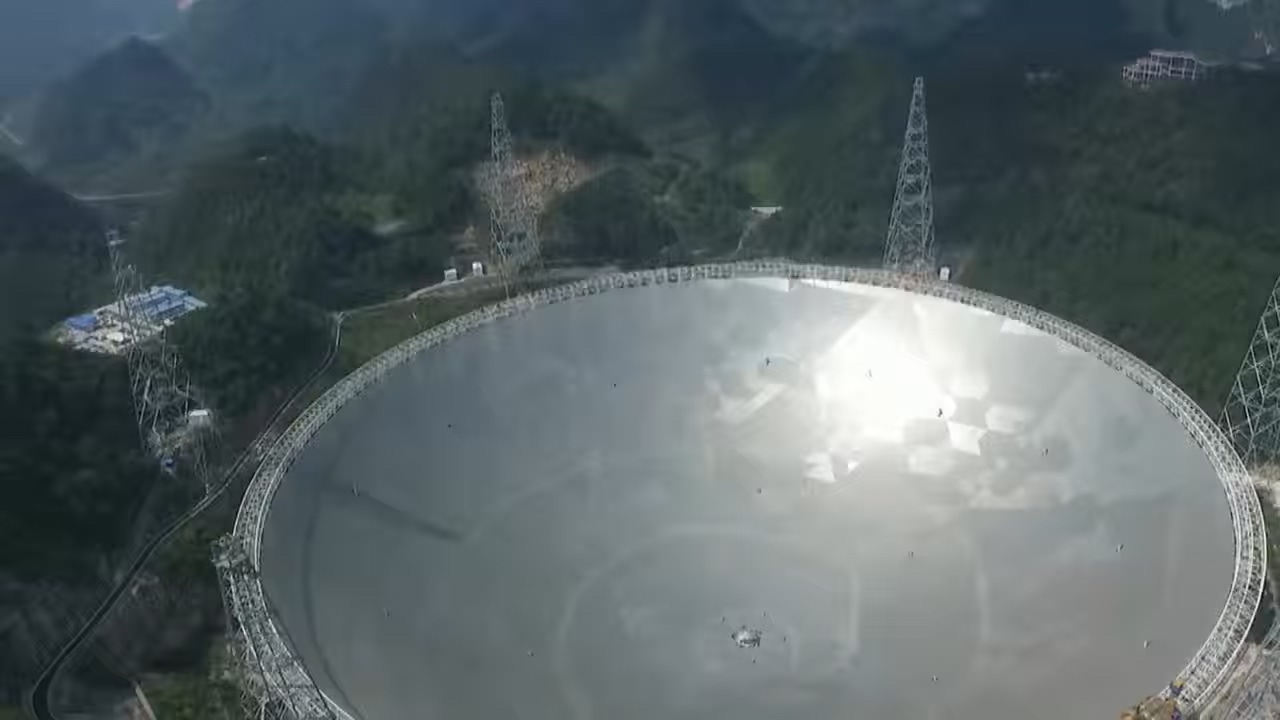 Conversations with Li Di: Unraveling the cosmic mysteries of Fast Radio ...
